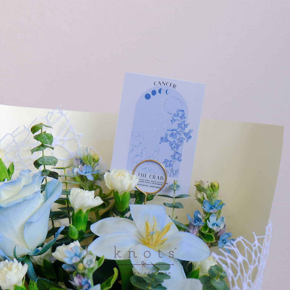 Leal Cancer (Blue Sprayed Ecuadorian Rose Bouquet) | Knots.ph