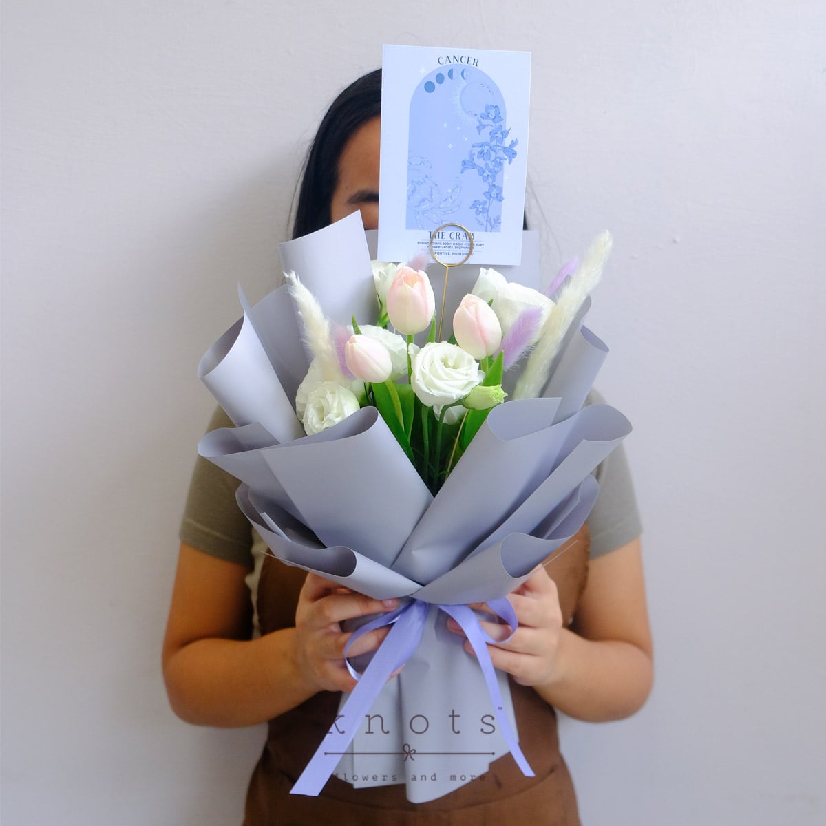 Crystal Tide Cancer (Tulips & Dried Flowers Bouquet) | Knots.ph