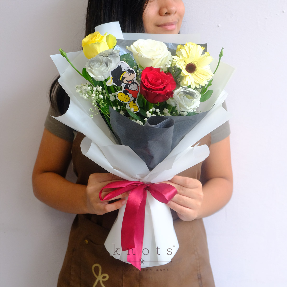 Way to go, Pal! (Rose and Gerbera Graduation Bouquet) | Knots.ph