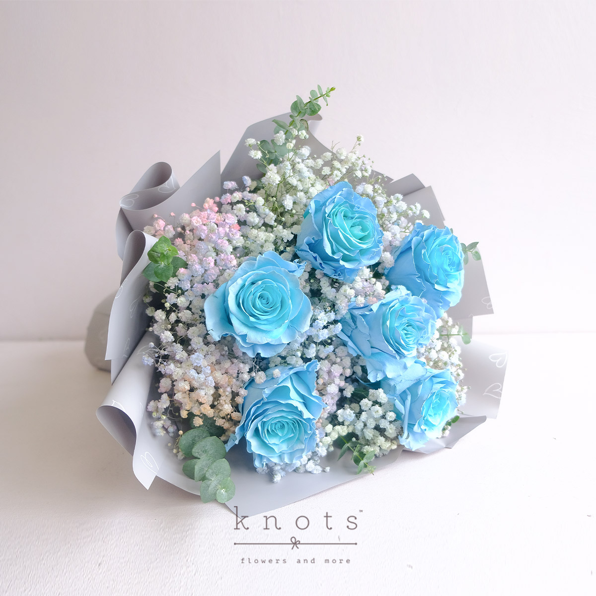 Blissful Skies (6 Powder Blue Ecuadorian Roses Bouquet) | Knots.ph