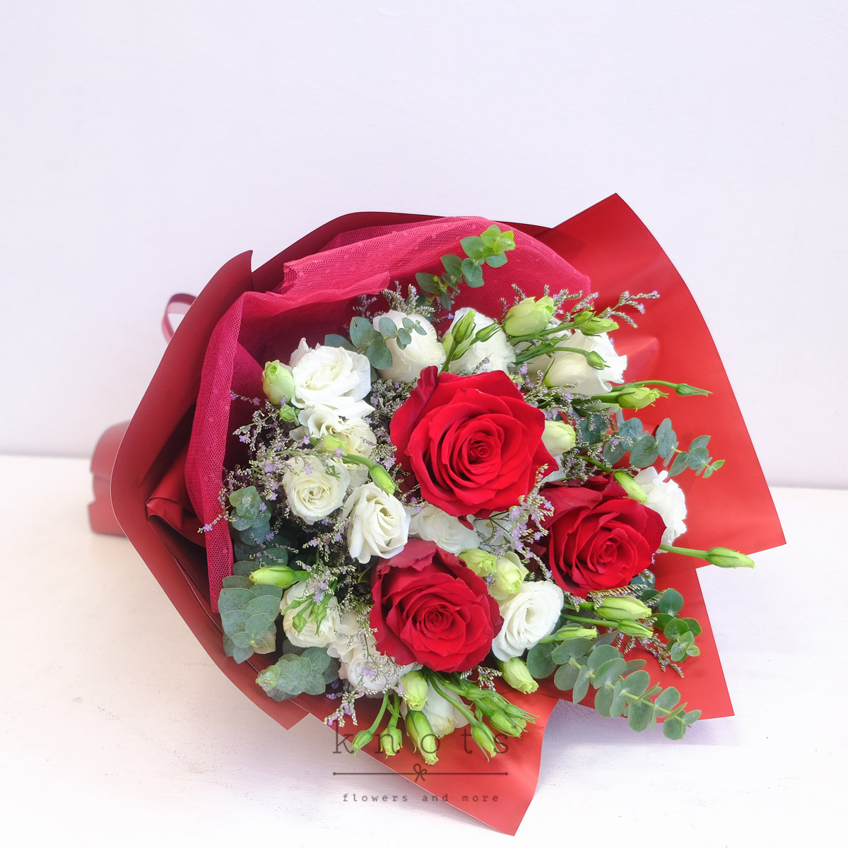 Be My Love (3 Red Ecuadorian Rose Bouquet) | Knots.ph