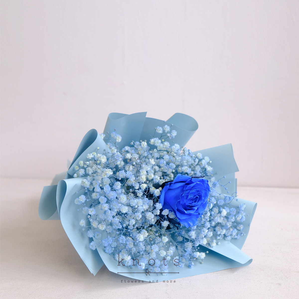 Dominique (Blue Ecuadorian Rose Bouquet) | Knots.ph