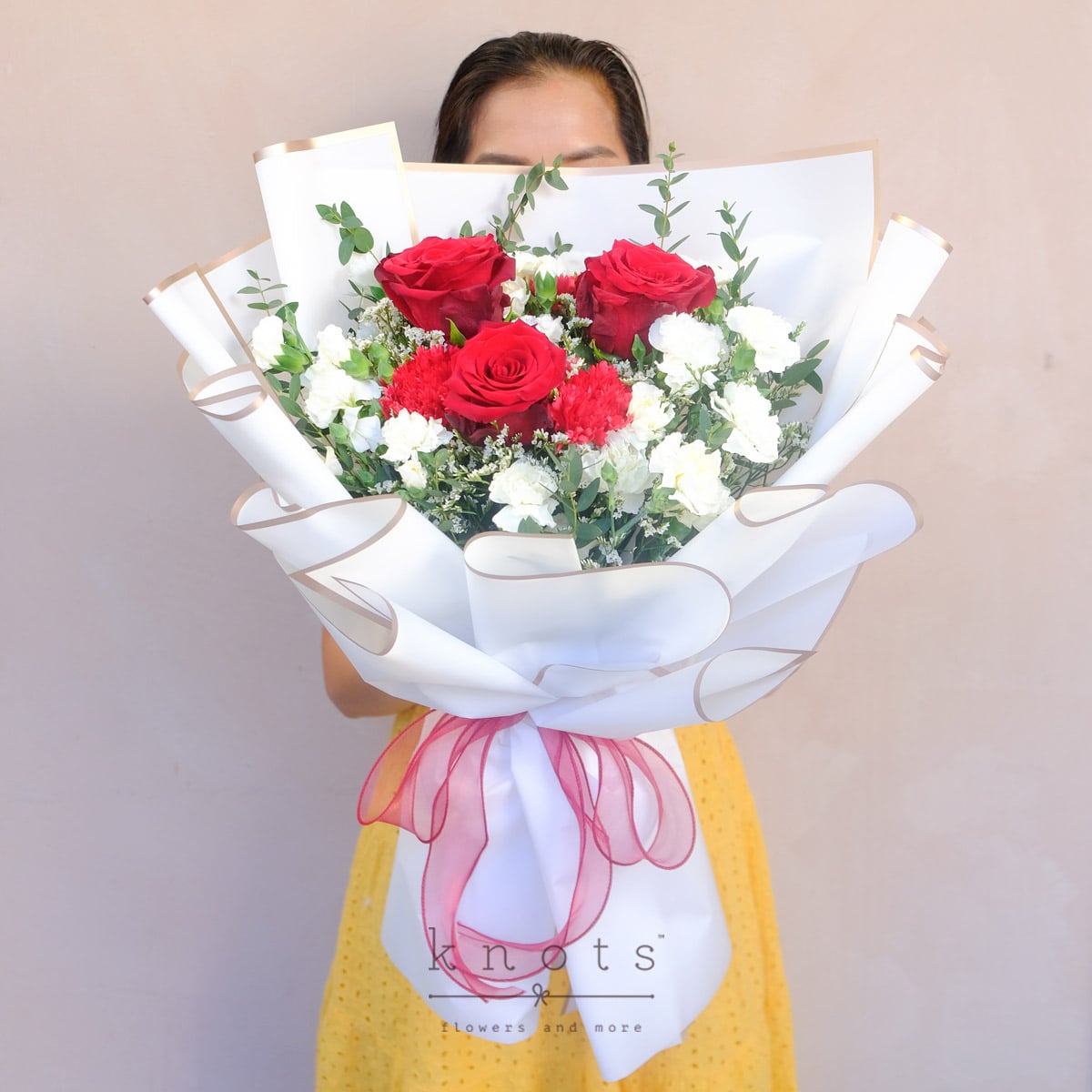 Queen of Hearts (Red Ecuadorian Rose and Carnation Bouquet) | Knots.ph