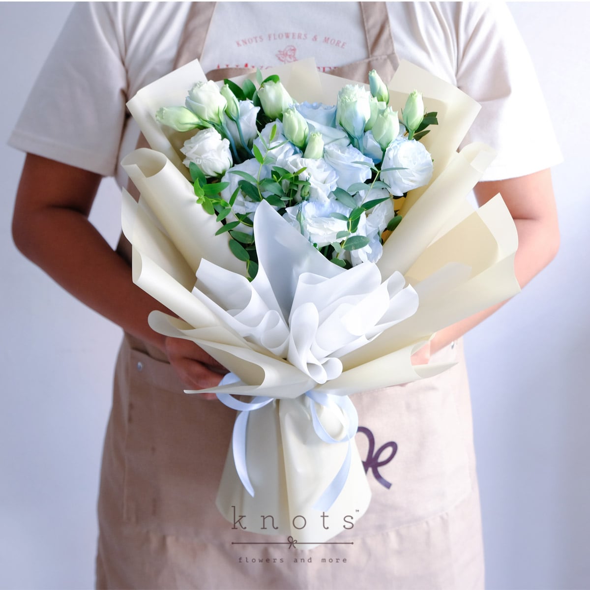 Krista (Light Blue Rose Bouquet) | Knots.ph