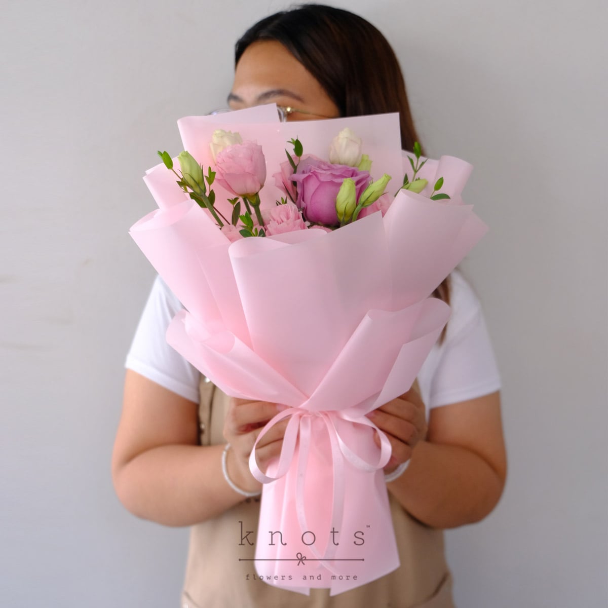 Sweet Rush (Lilac Rose Bouquet) | Knots.ph