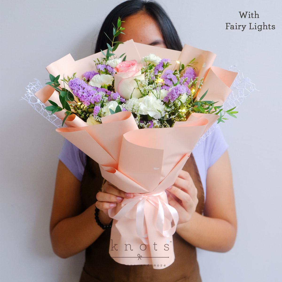Lovely Sparkle (Pink Rose Bouquet w/ Fairy lights) | Knots.ph