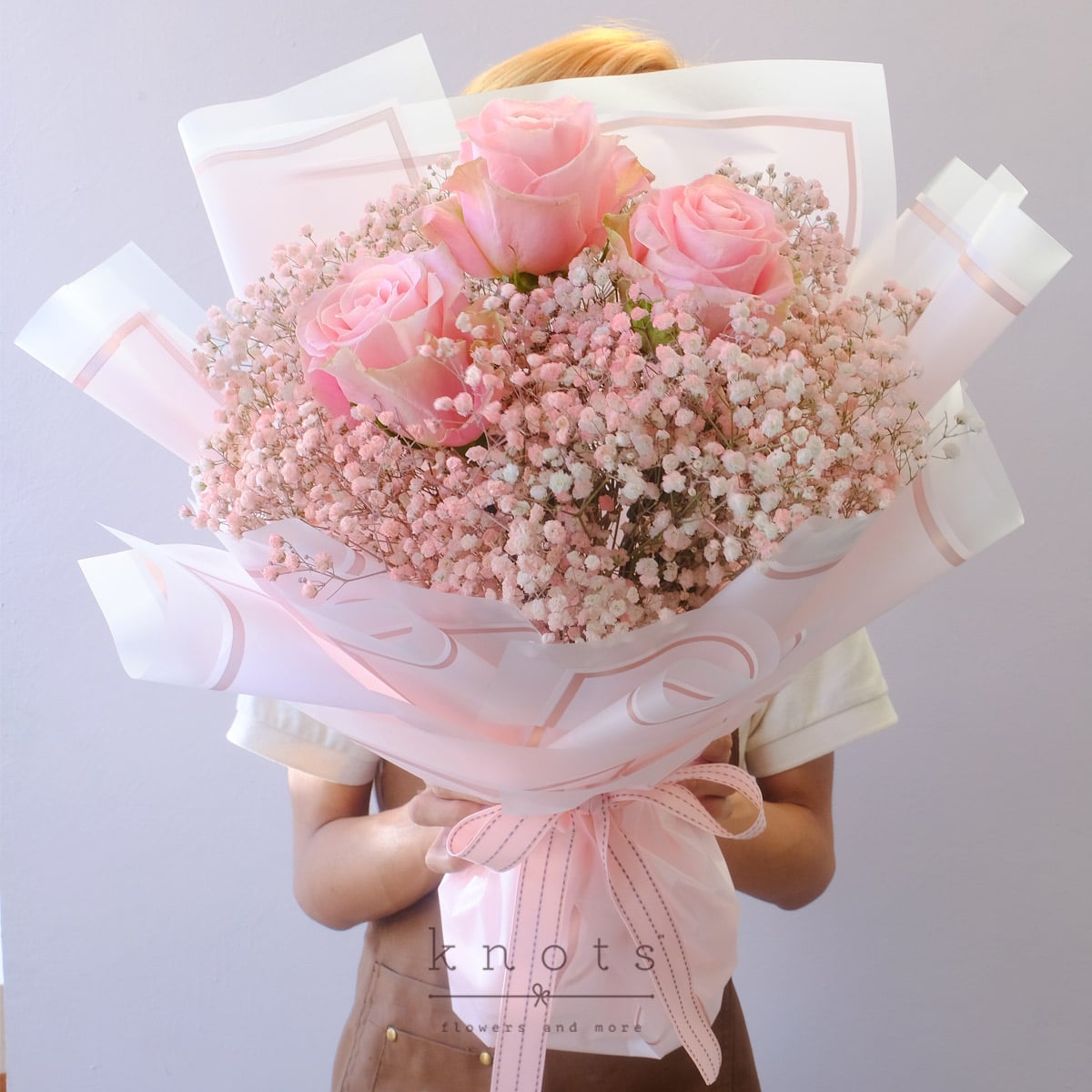 You’re in My Dream (3 Pink Ecuadorian Roses Bouquet) | Knots.ph