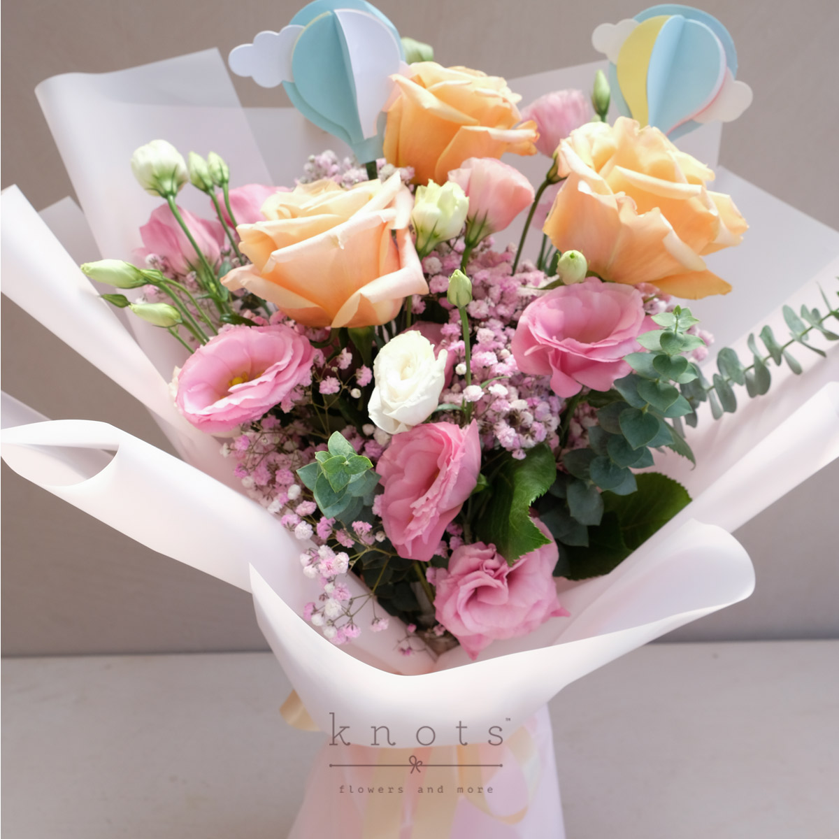 Minerva (3 Shimmer Ecuadorian Roses Bouquet) | Knots.ph