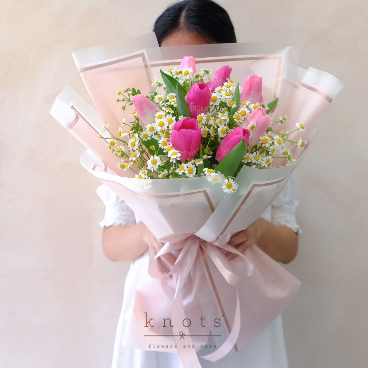 Charming Damsel (Tulips & Chamomile Bouquet) | Knots.ph