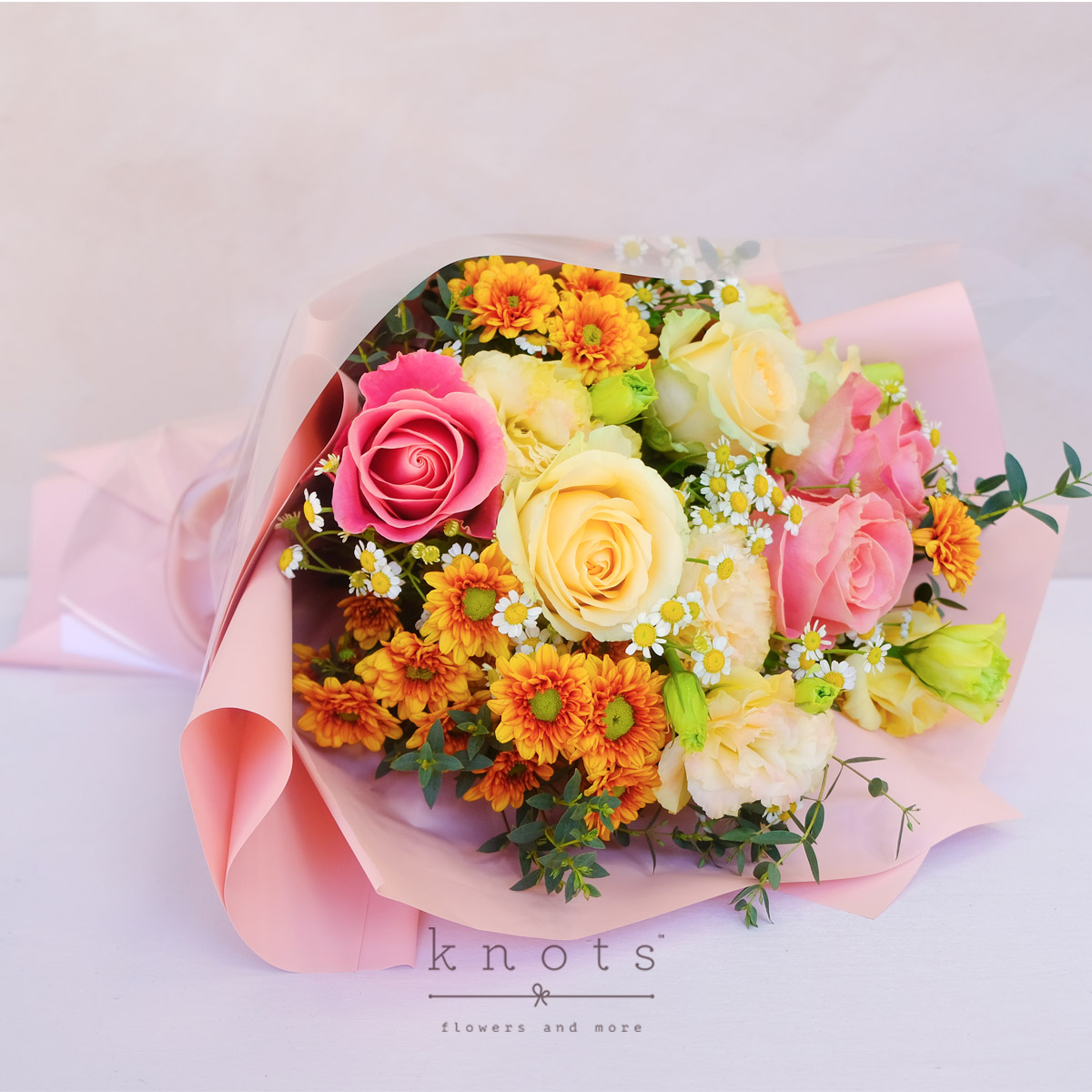 Dainty Cheer (Mixed Roses Bouquet) | Knots.ph