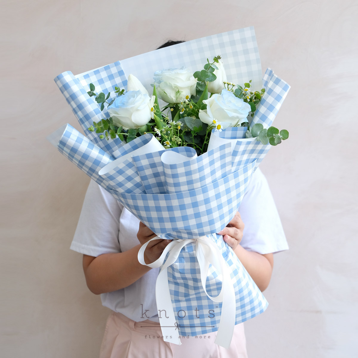Oklahoma (Light Blue Sprayed White Roses Bouquet) | Knots.ph