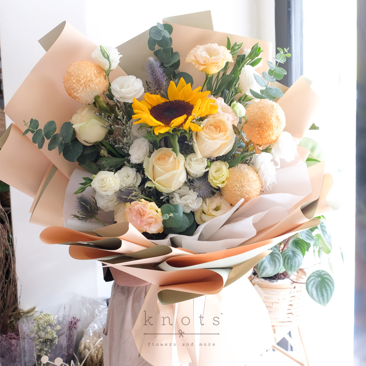 Glowing Happiness (Sunflower & Roses Bouquet) | Xpressflower.com