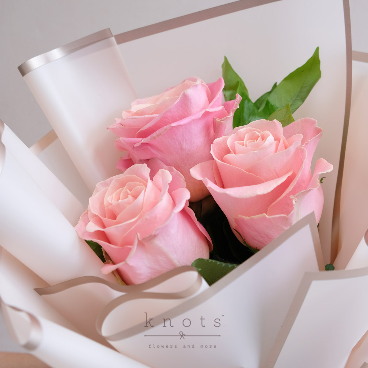 Real Romance (3 Pink Ecuadorian Roses Bouquet) | Knots.ph