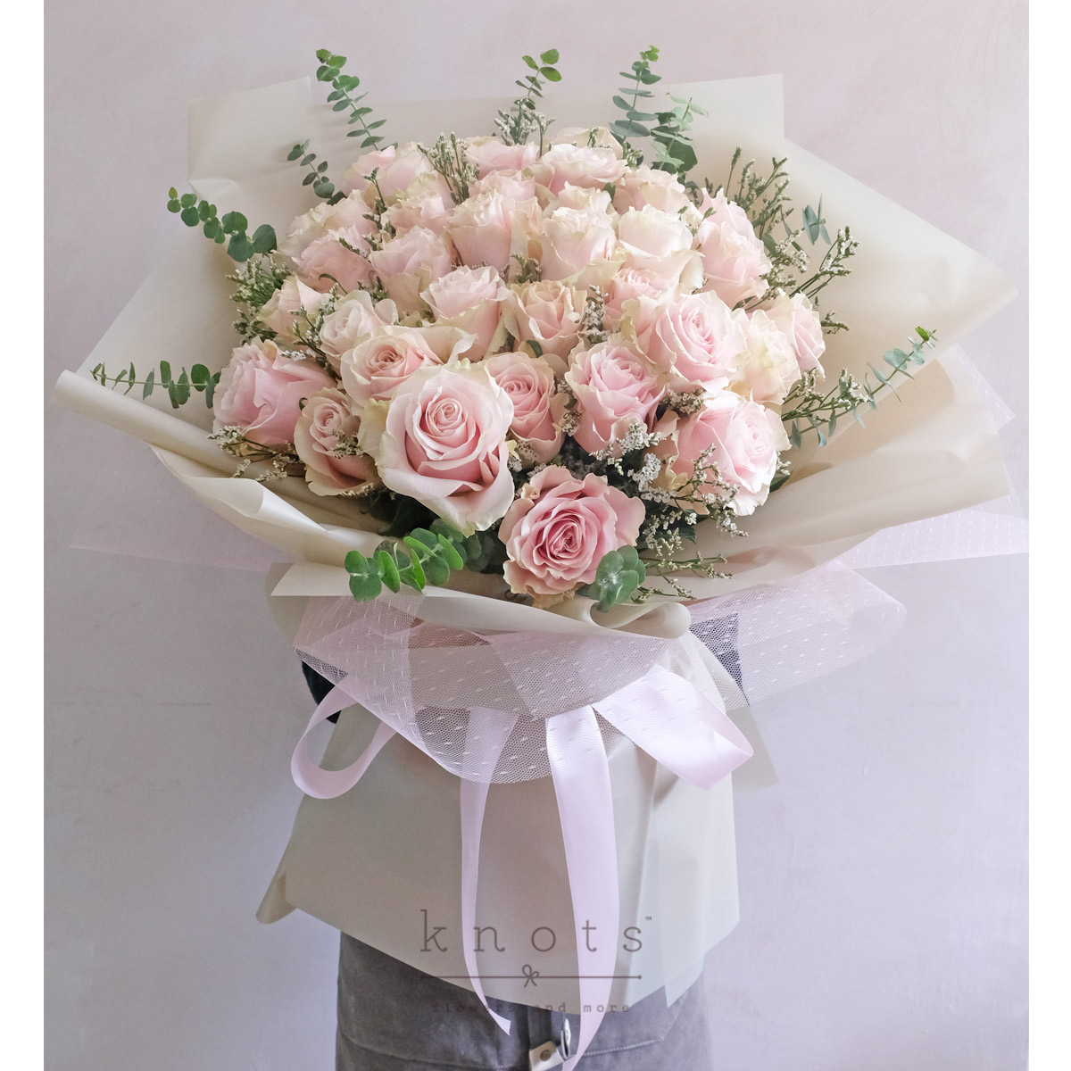 Lost in Your Eyes (36 Pink Ecuadorian Roses Bouquet) | Knots.ph