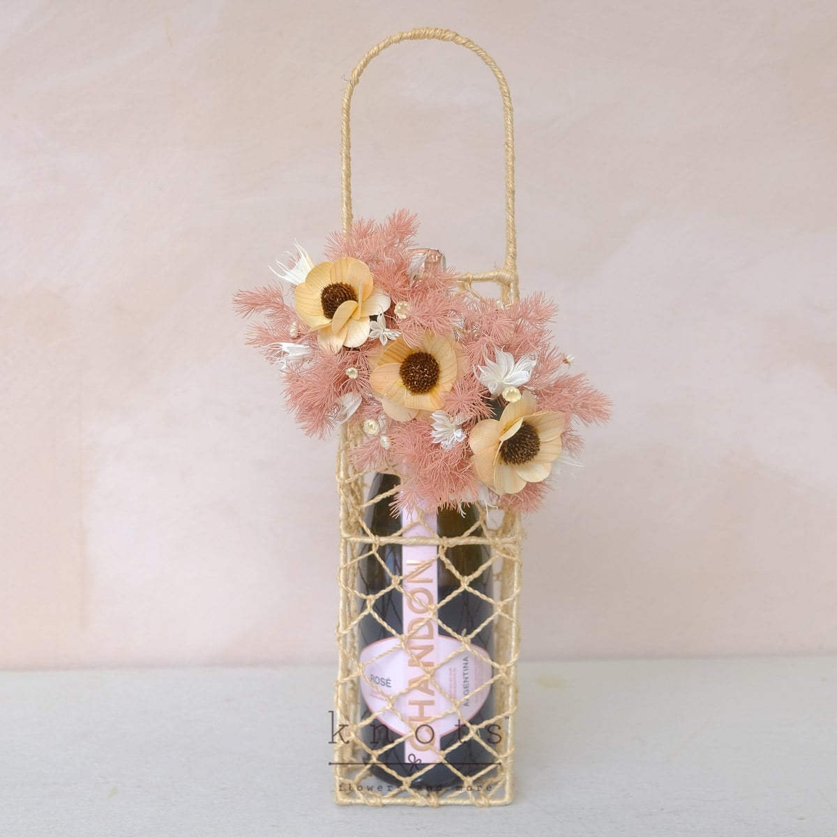 Miranda (Sparkling Wine) | Knots.ph